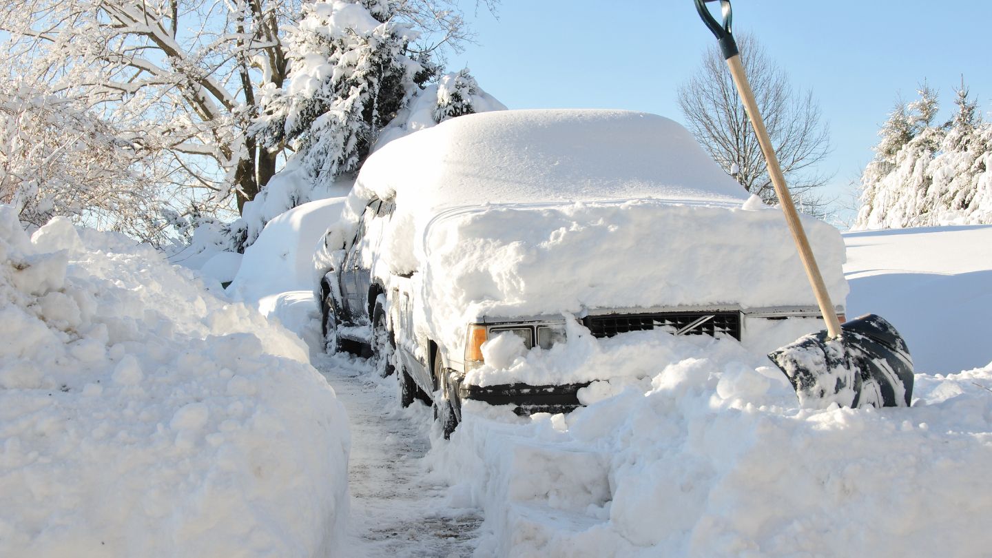 Winter Driving Tips | Safety Tips For Driving in Snow & Cold Weather