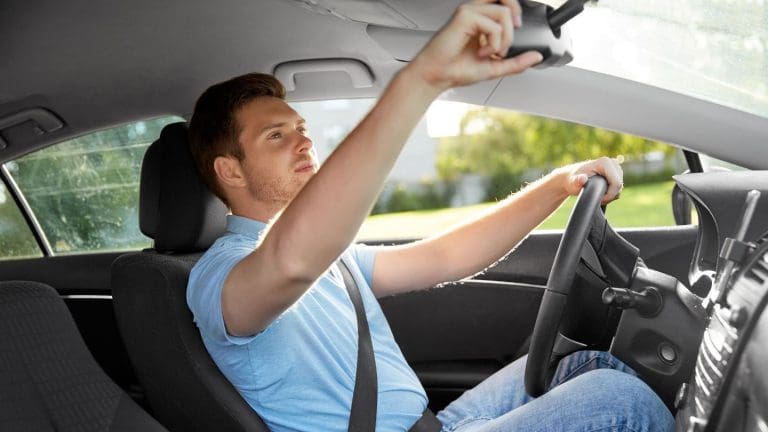 What Are The 4 Types Of Distractions While Driving?
